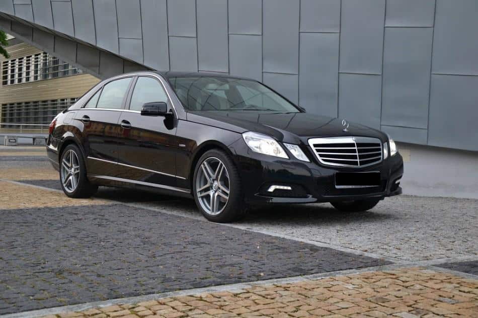Mercedes Classe E Berlina - Luxury car - Limousine & Taxi Sprint